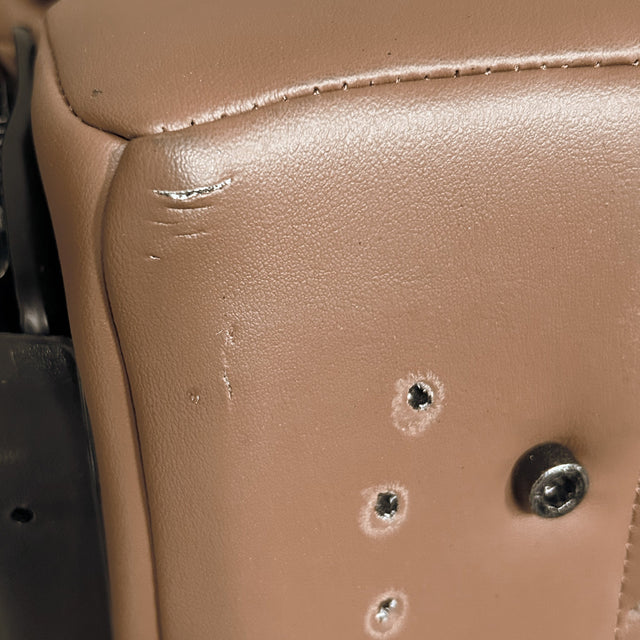 Moab Tan Vinyl/Perforated Vinyl (driver) Blemished – Corbeau